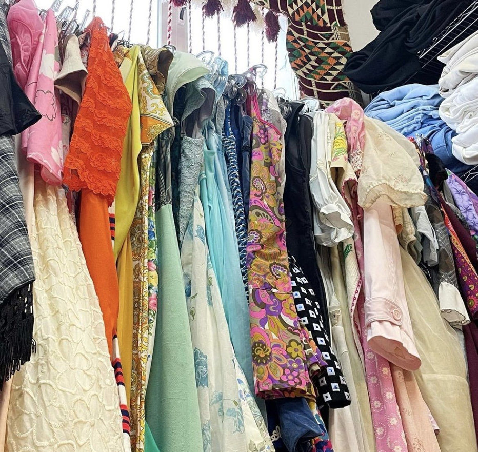 Quick Tips to Shop Retro & Vintage Clothing – Black Market Vintage